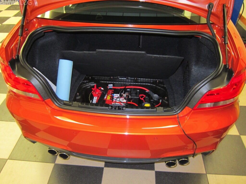 How to Charge Bmw Battery in Trunk • The Car How