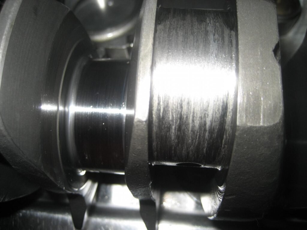 How to Push Brake Piston Back • The Car How